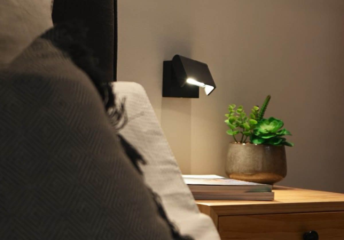 Codex Reading Wall Light | Unios