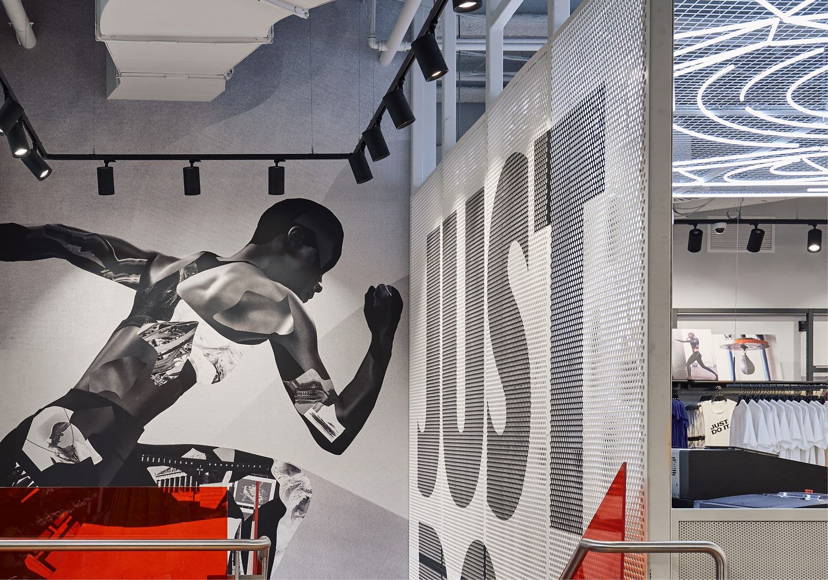 EQ Track Light | Unios