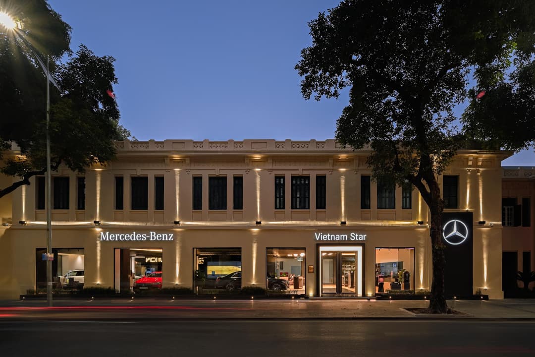 The best-in-class lighting for a unique automotive showroom | Unios