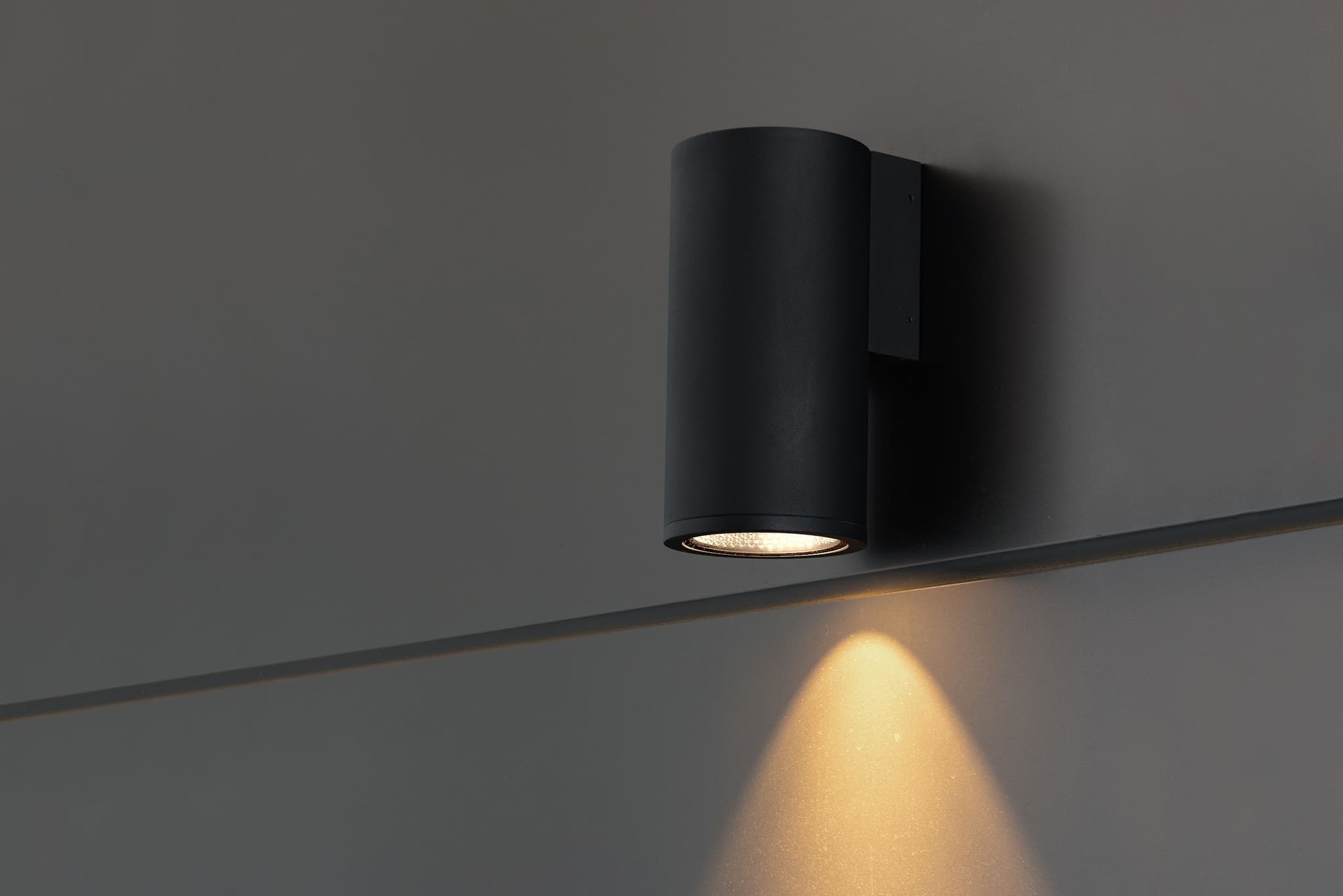 Athena Max Series | Unios