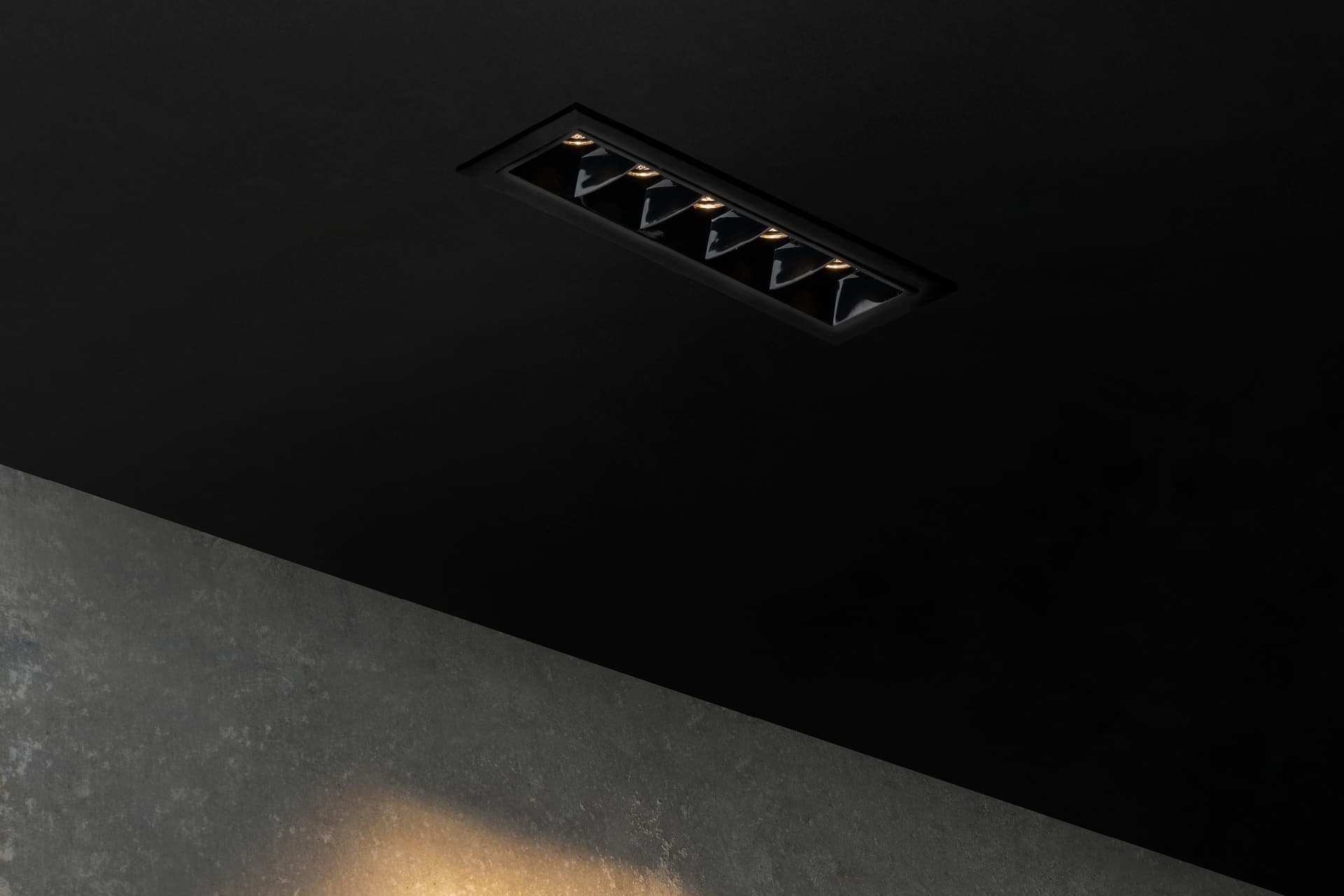 Node Recessed Darklight | Unios